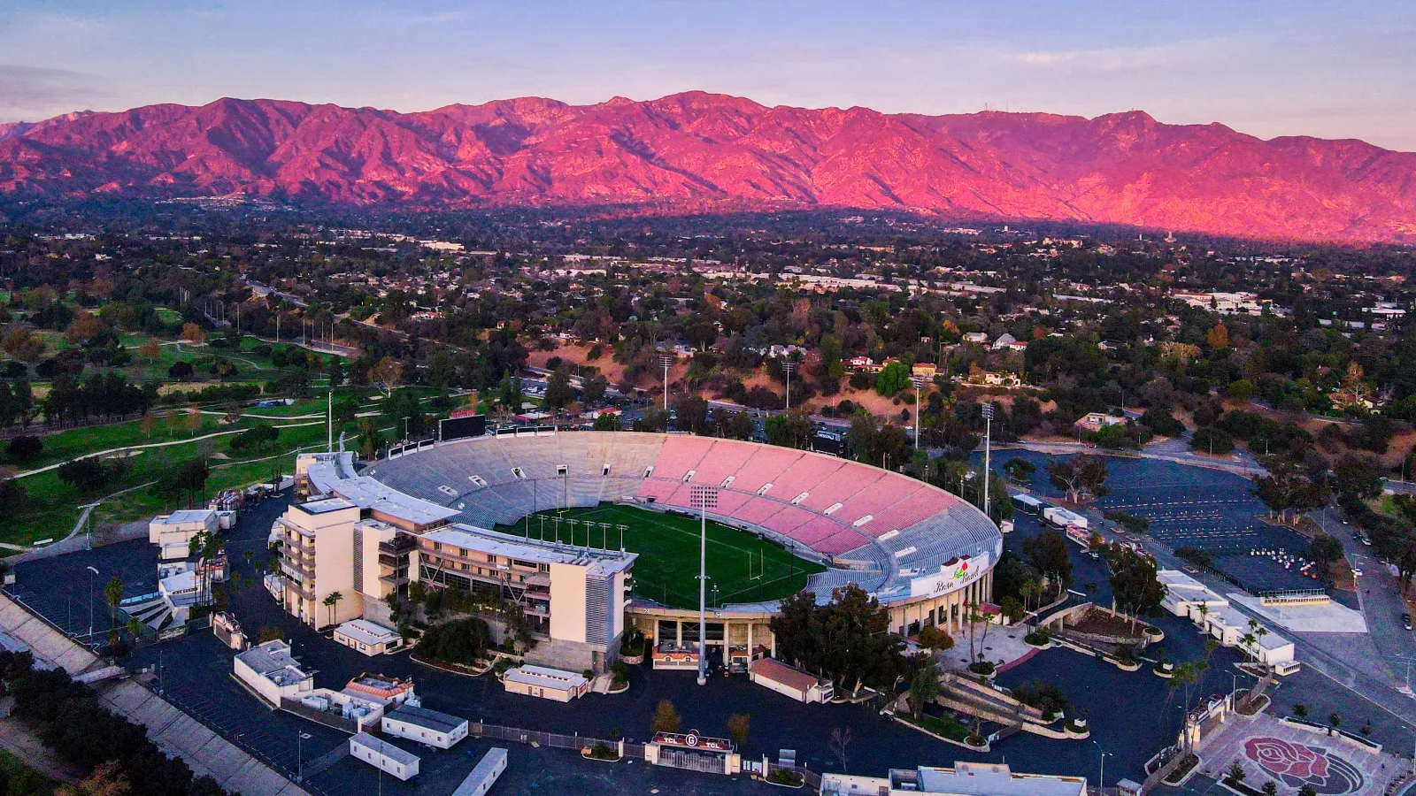 Rose Bowl Stadium: Venue American Sports - Highstyle ReStyle